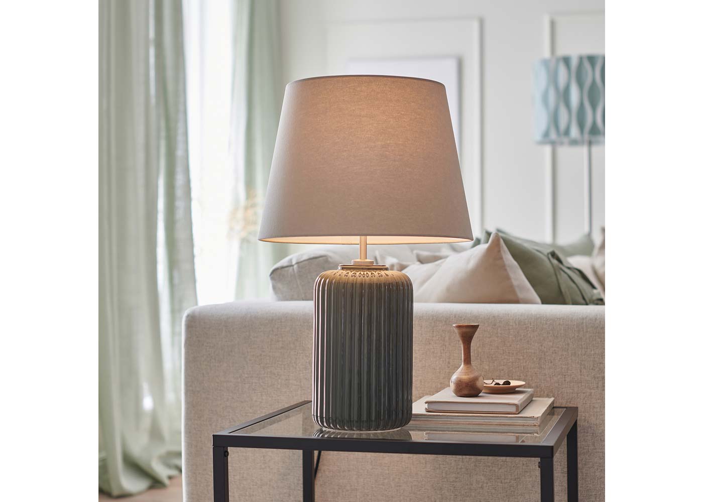 How to Choose the Right Table Lamp Manufacturer for Your Interior Decor?