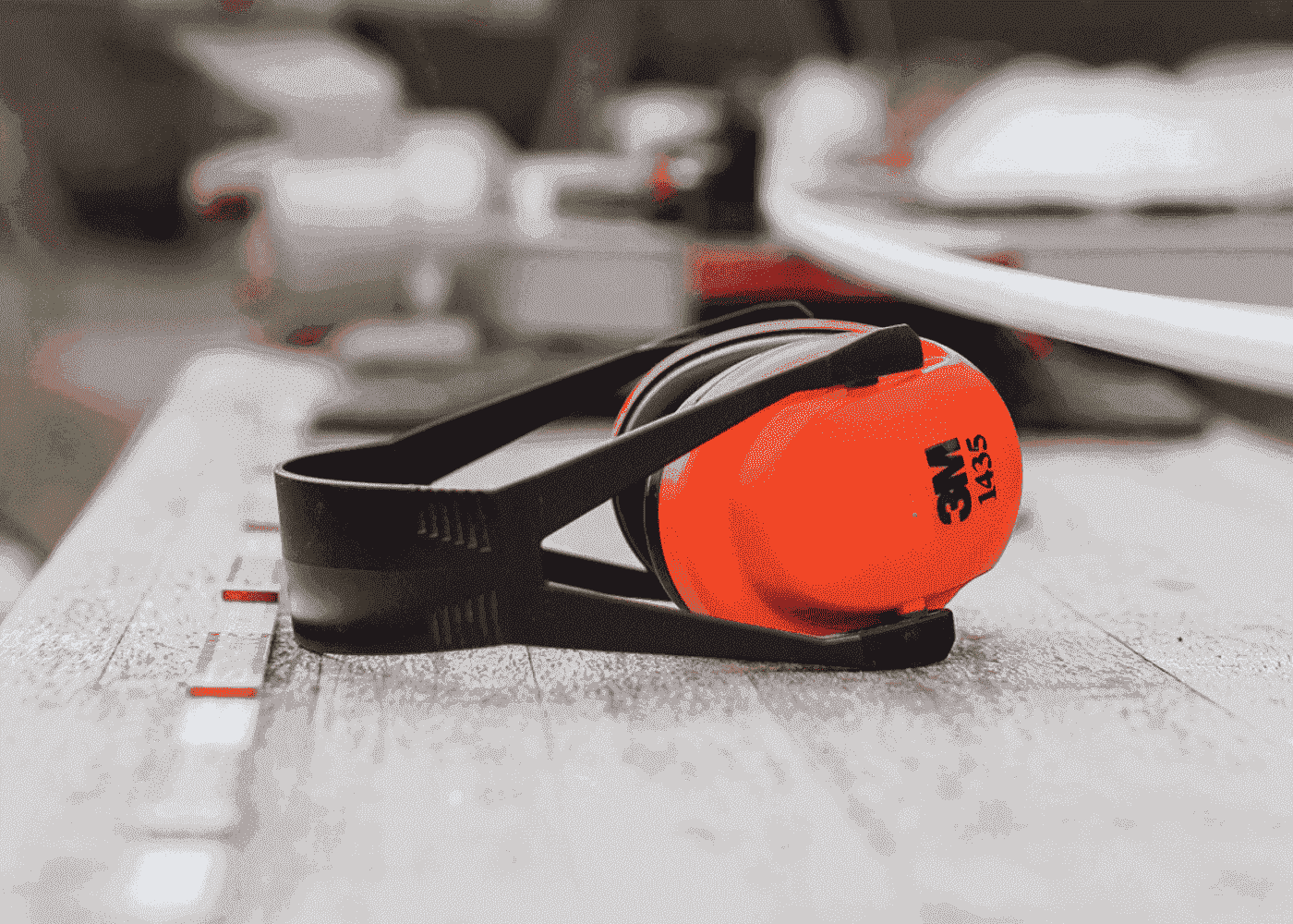 How to Prevent Noise-Induced Hearing Loss in Workplaces